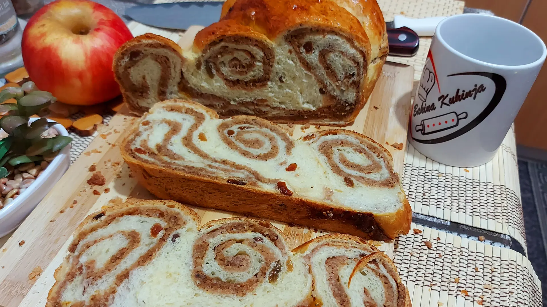 Nije kao svaka štrudla: Obradujte najmilije neobičnim kolačem iz bakine kuhinje